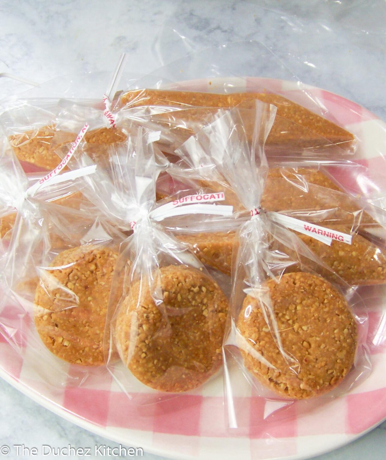 Homemade Ghanaian Peanut Brittle - The Duchez Kitchen