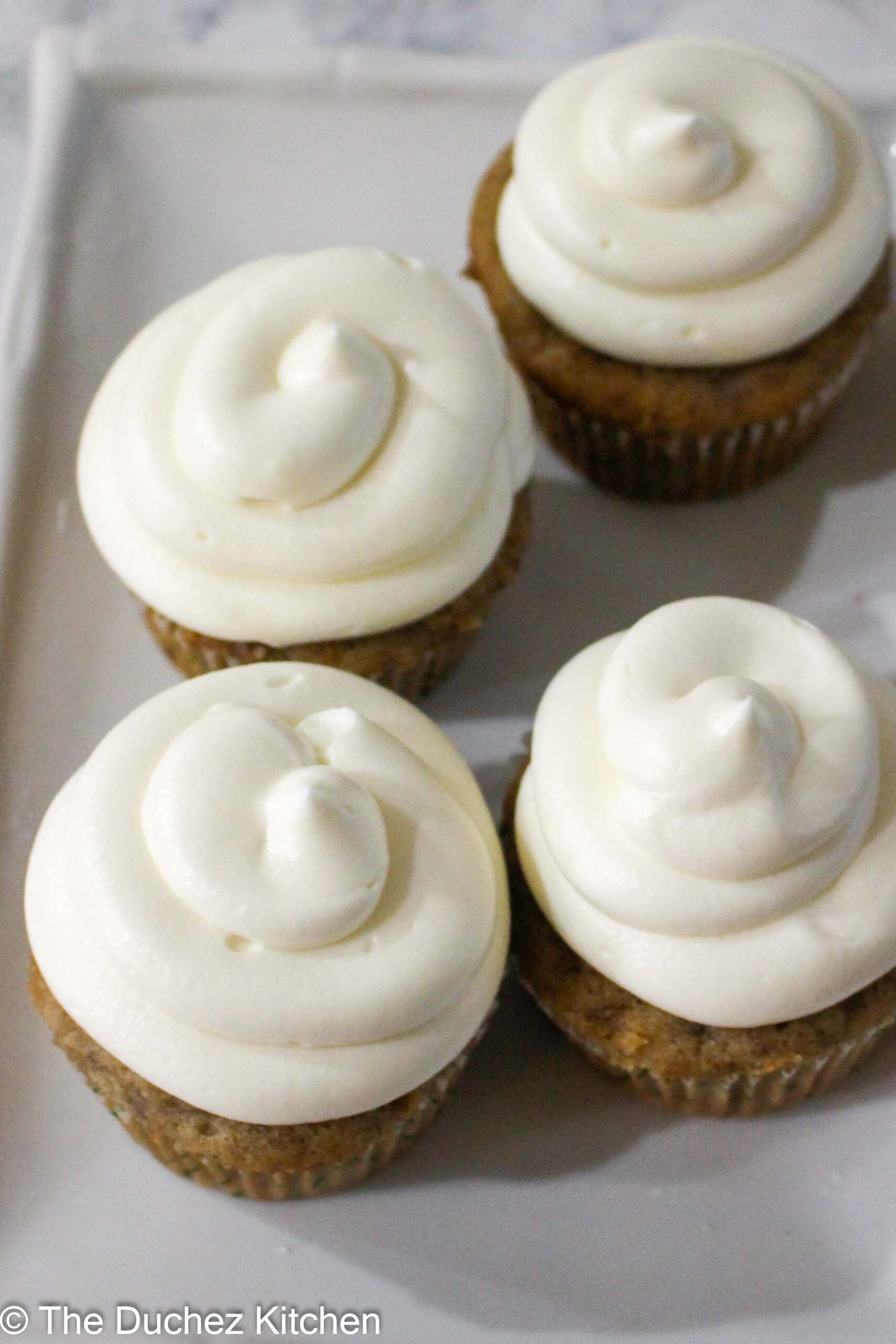 How to make vanilla buttercream frosting - The Duchez Kitchen