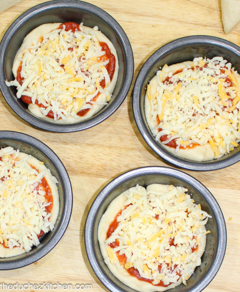 Easy Mini Pizzas - The Duchez Kitchen