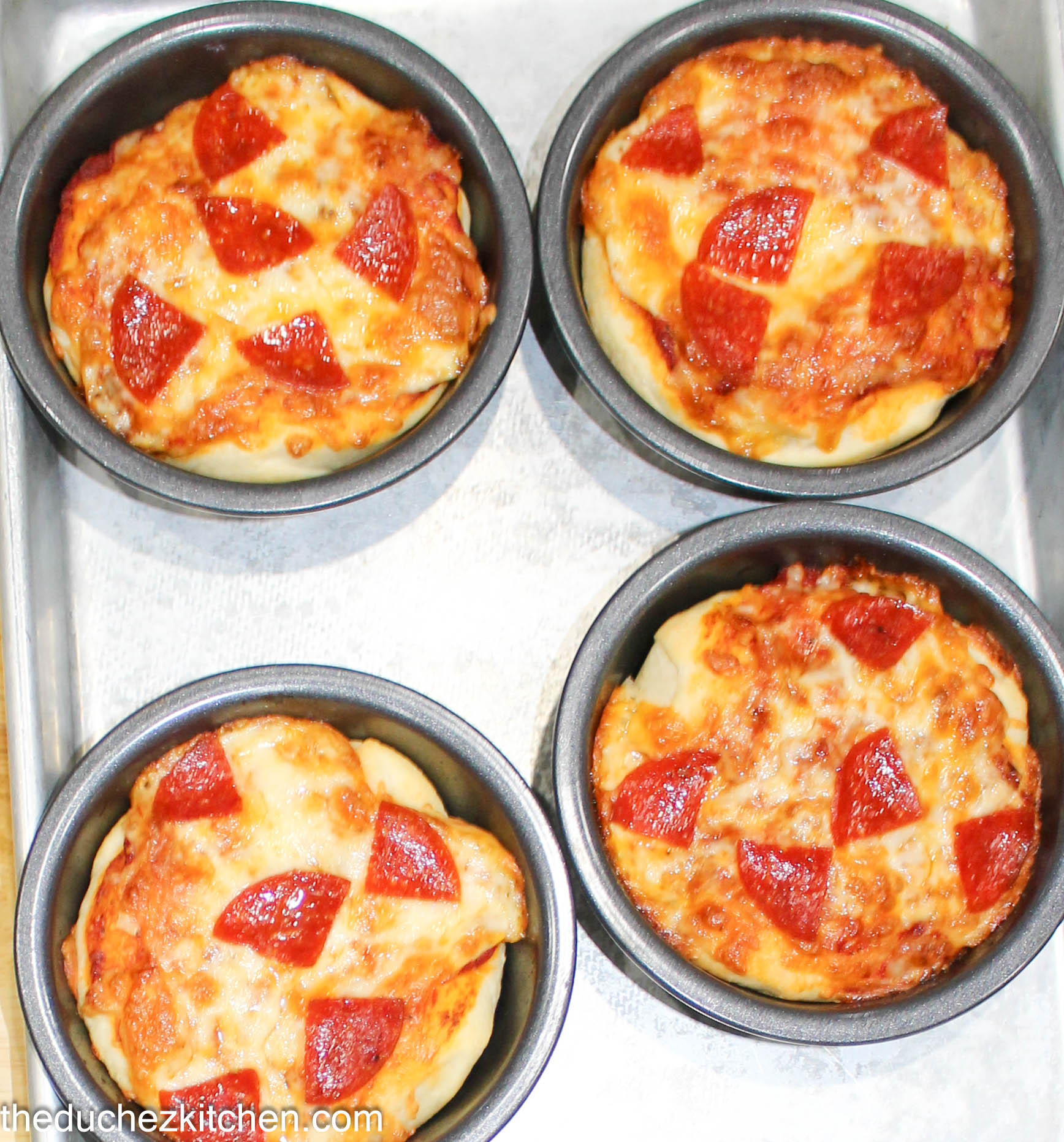 Easy Mini Pizzas - The Duchez Kitchen